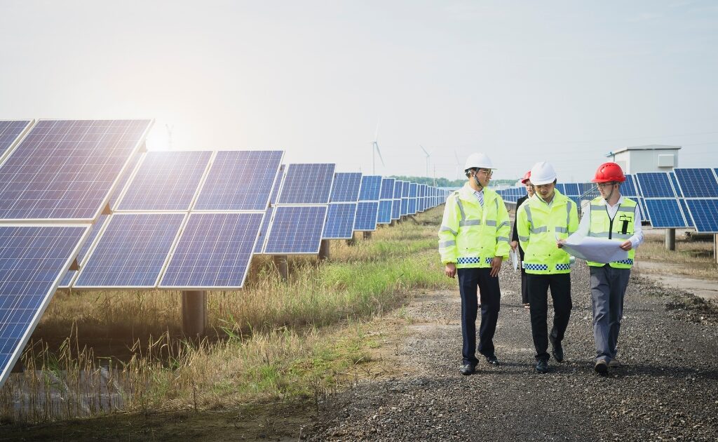 Renewable Energy Jobs: How Renewable Sources are Reshaping the Job Market